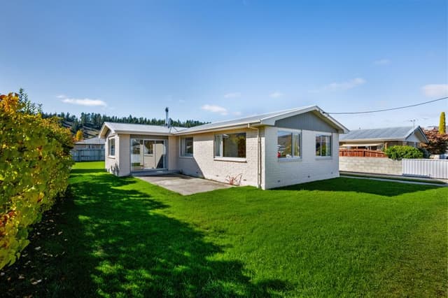 Central Otago, Tall Poppy Listings