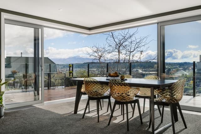 Central Otago, Tall Poppy Listings